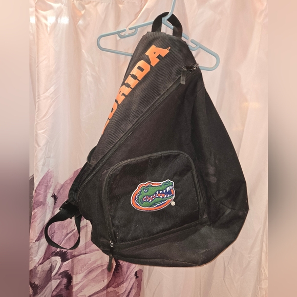 Bags | Florida Gator Sling Pack Still Able To Carry Your Gator Gear To ...
